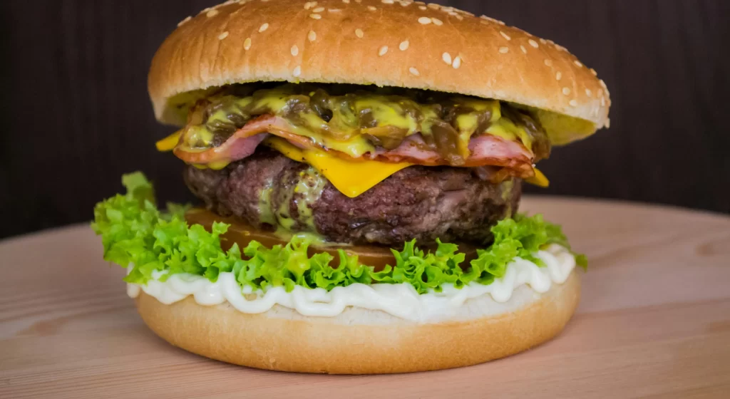 How to Make a Burger Without a Bun? (7 Tasty Alternatives) - Voyo Eats