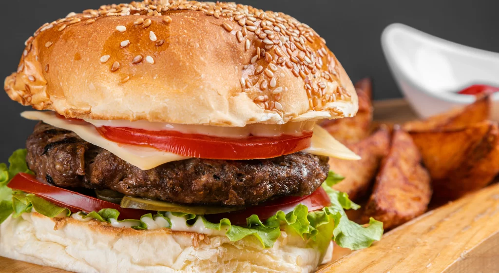 How to Season Hamburger Meat Perfectly? (7 Techniques) - Voyo Eats