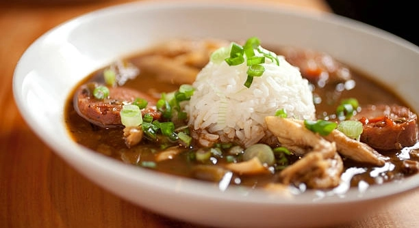 7 Mistakes That Water Down Gumbo Broth - Voyo Eats